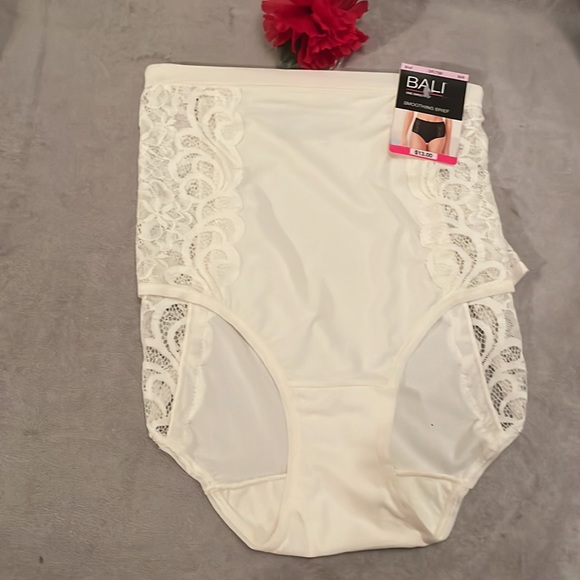 Bali | Intimates & Sleepwear | Bali One Smooth U Tummy Smoothing Brief ...